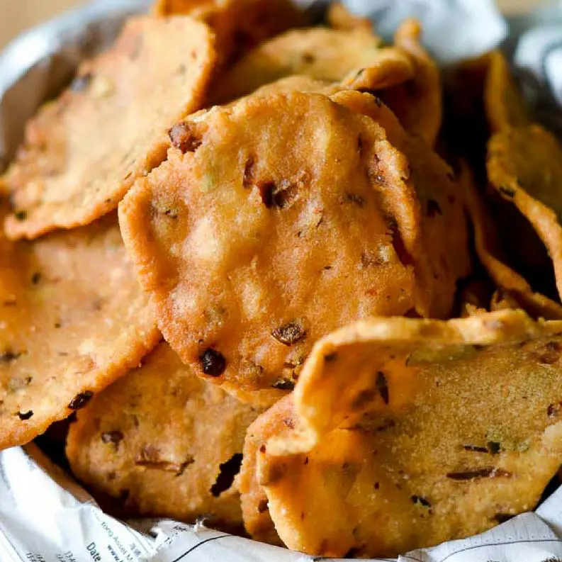 Thattai Murukku - Thattai Vadai recipe